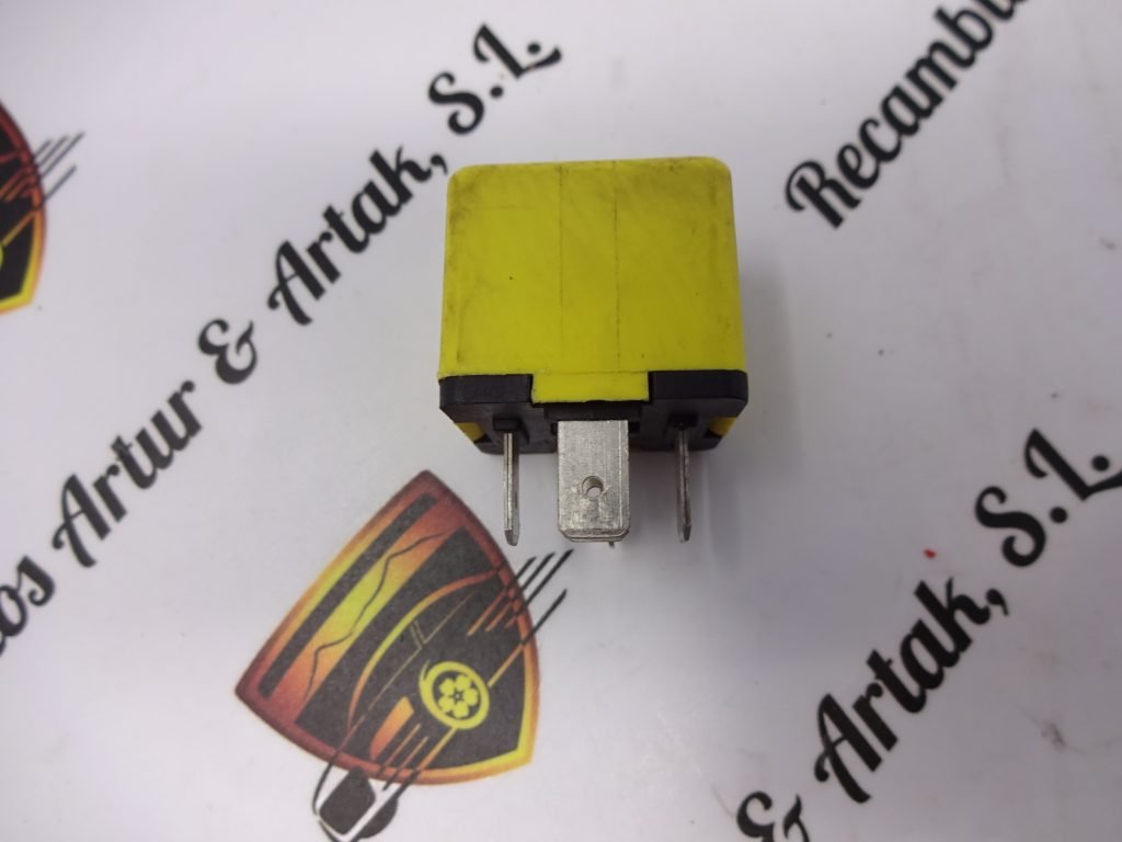 Relé Rele RENAULT 8200051112