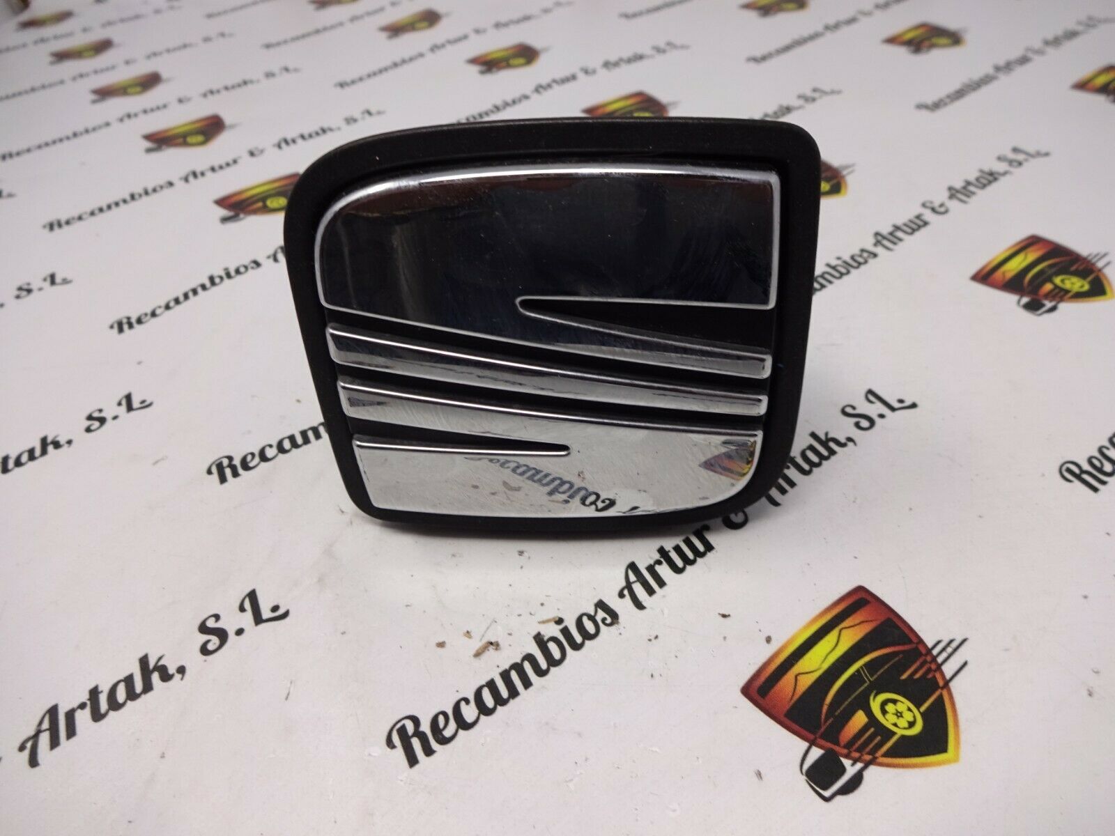 MANETA del portón trasero Seat Leon Ibiza 6J 6J4827565 6J4.827.565 ...