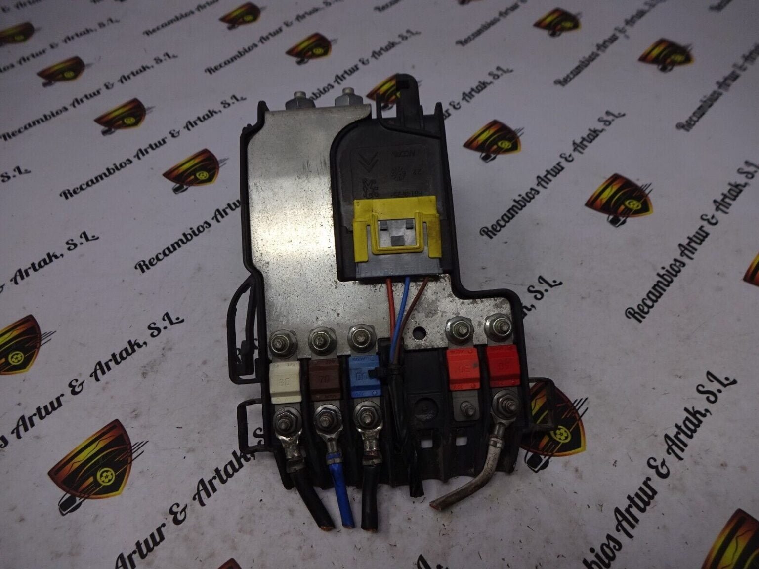 MÓDULO CAJA DE FUSIBLES BATERÍA POSITIVA CITROEN Peugeot 9812078180